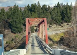 Queenstown to Mt Cook: 17 BEST Places to Stop Along the Way